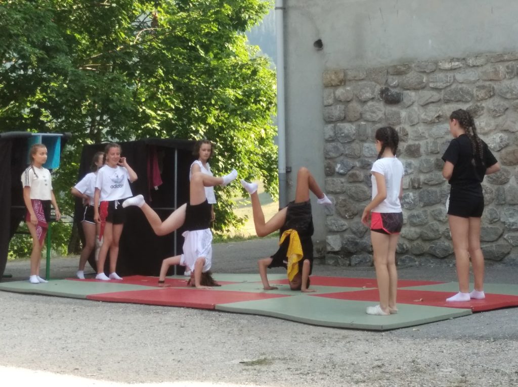 Danse au sommet - 2025 - Partons en vacances